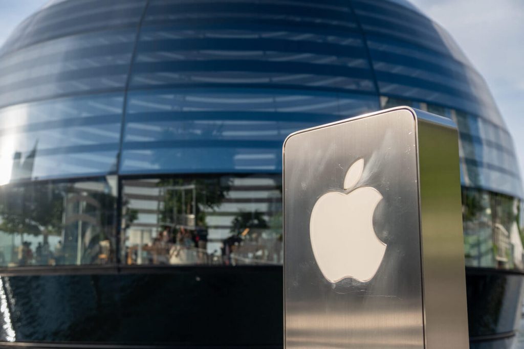 Apple AI Announcement: A Game Changer or the End of Human Intelligence ...